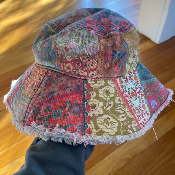 NATURAL LIFE | Accessories | Natural Life Sandy Days Folk Patchwork ...